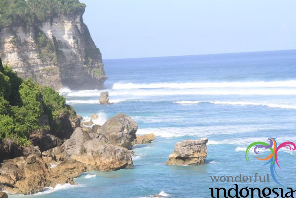 BALI INDONESIA Tourism - Photo Gallery - suluban beach uluwatu bali 4