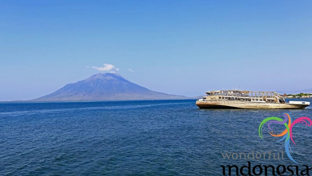 East Lesser Sunda - East Nusa Tenggara Tourism - Photo Gallery ...