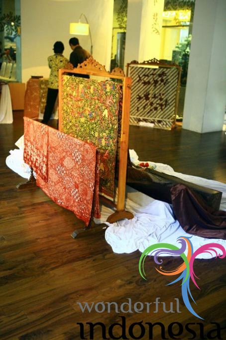 Des Beaux photos de Central java batik lasem central java 4.JPG