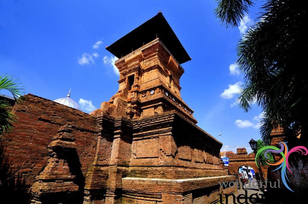 Des Beaux photos de Central java masjid menara kudus central java 2.JPG