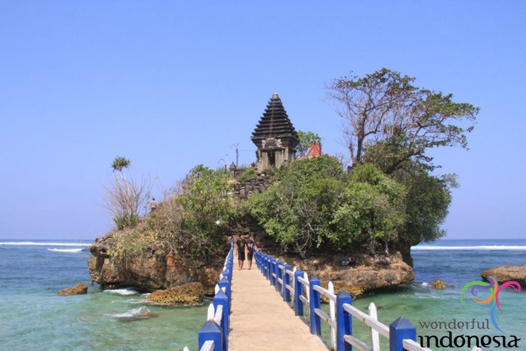 Regardez des photos de Java Est balekambang beach malang east java 1