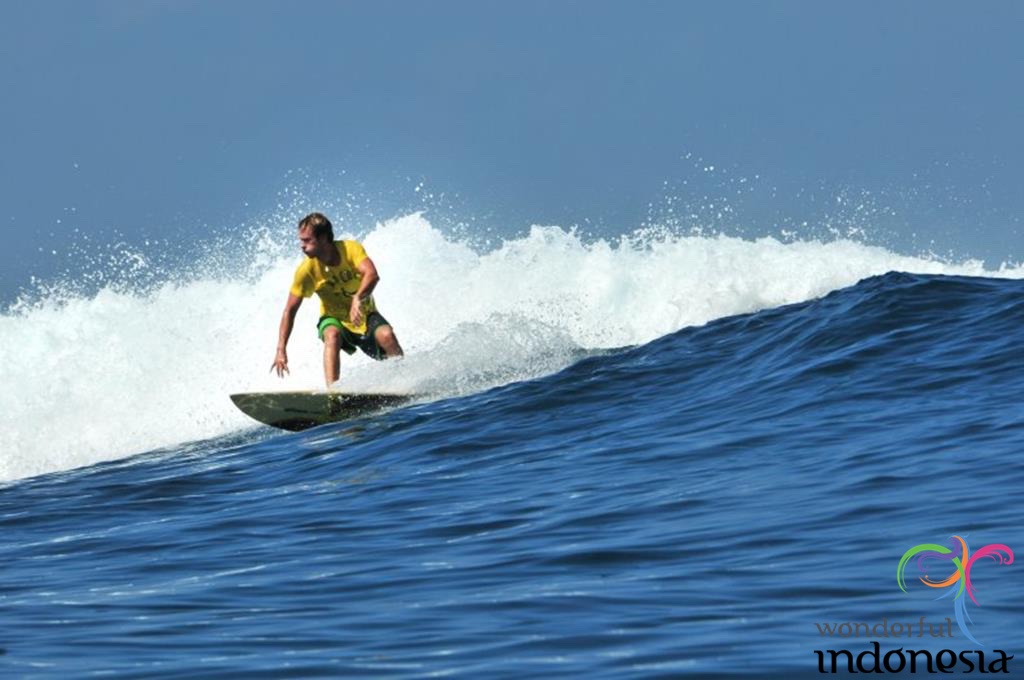 Regardez des photos de Java Est g land surf banyuwangi east java 7