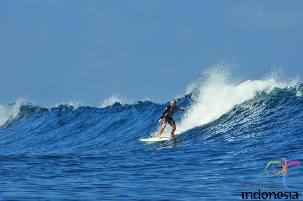 Regardez des photos de Java Est g land surf banyuwangi east java 9