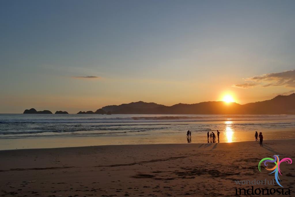 Regardez des photos de Java Est pulau merah island banyuwangi east java 5