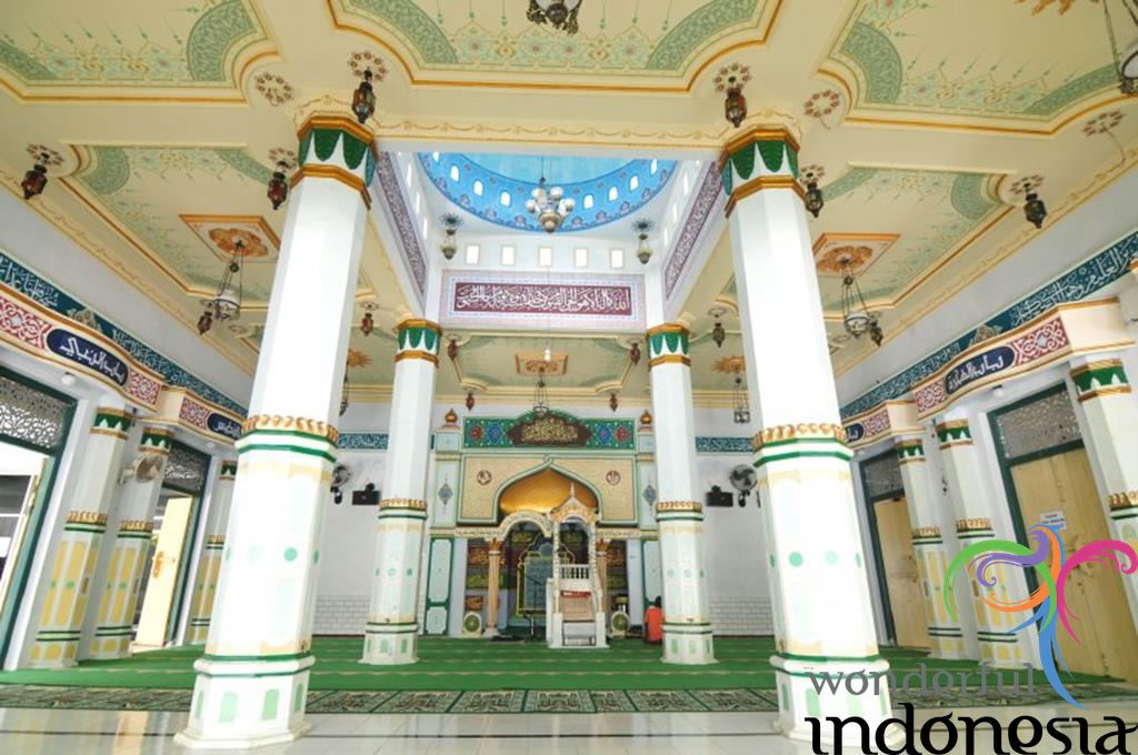 Gorontalo Tourism - Photo Gallery - gorontalo mosque 1.JPG