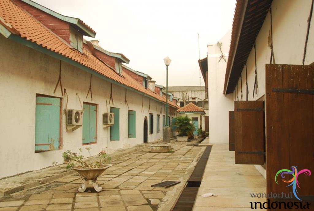 Jakarta Tourism - Photo Gallery museum bahari jakarta 1