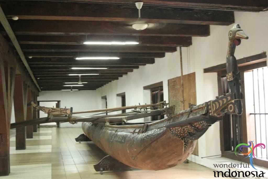 Jakarta Tourism - Photo Gallery museum bahari jakarta 4
