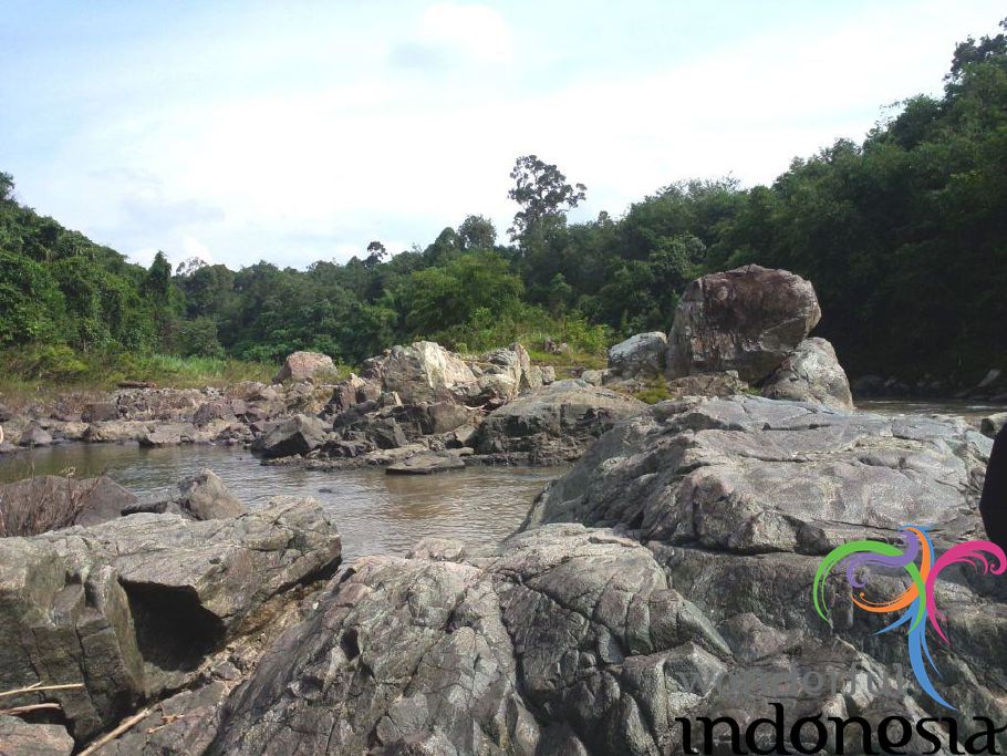 Jambi Tourism - Photo Gallery - Sumatera Indonesia - geopark merangin ...