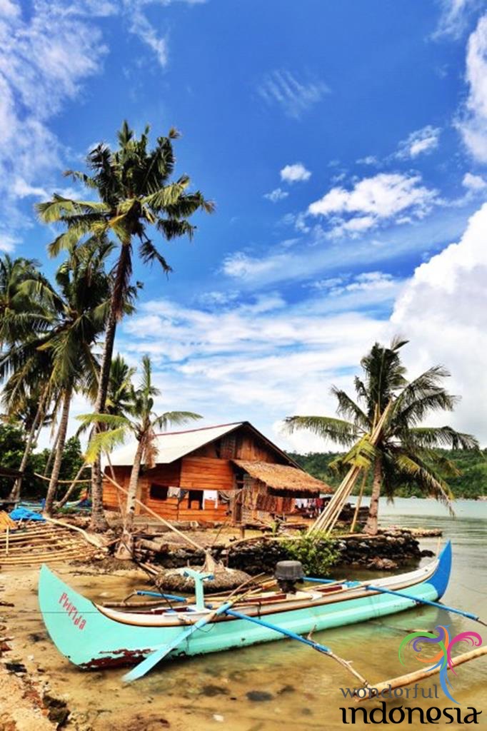 Lampung Tourism - Photo Gallery - kiluan bay tanggamus lampung 2