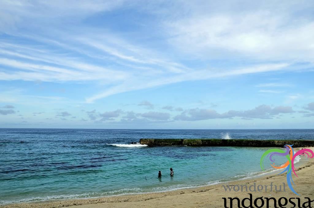 Moluccas - Maluku Tourism - Photo Gallery - santai beach ambon maluku 3