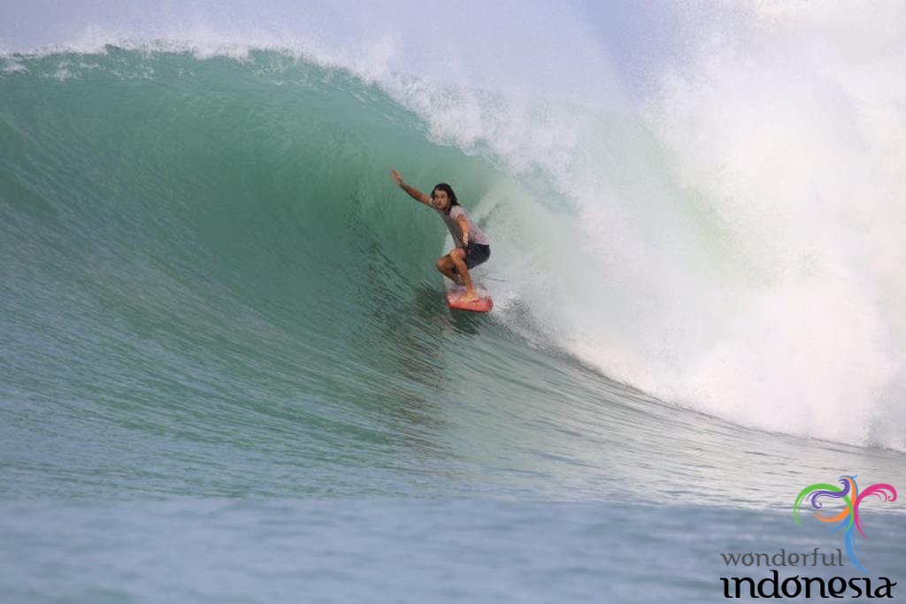 North Sumatra Tourism - Photo Gallery - nias surfing north sumatra 3