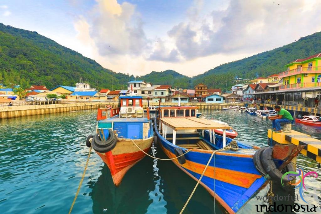 Travel to Batam - Bintan - Anambas - Natuna - Karimun Island. Riau ...