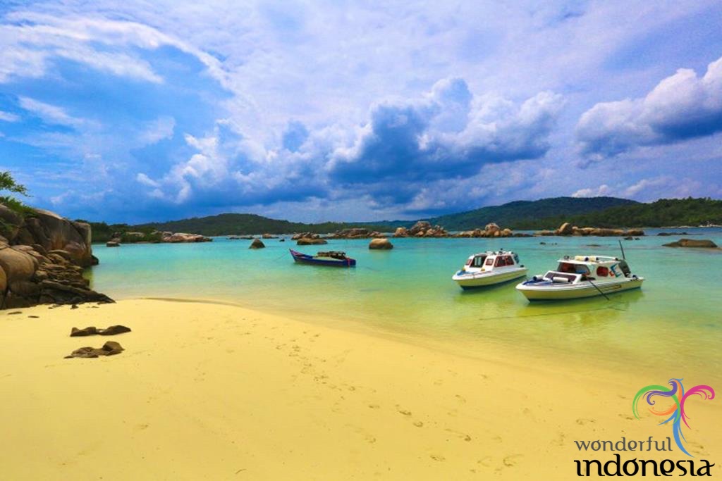 Travel to Batam - Bintan - Anambas - Natuna - Karimun Island. Riau ...