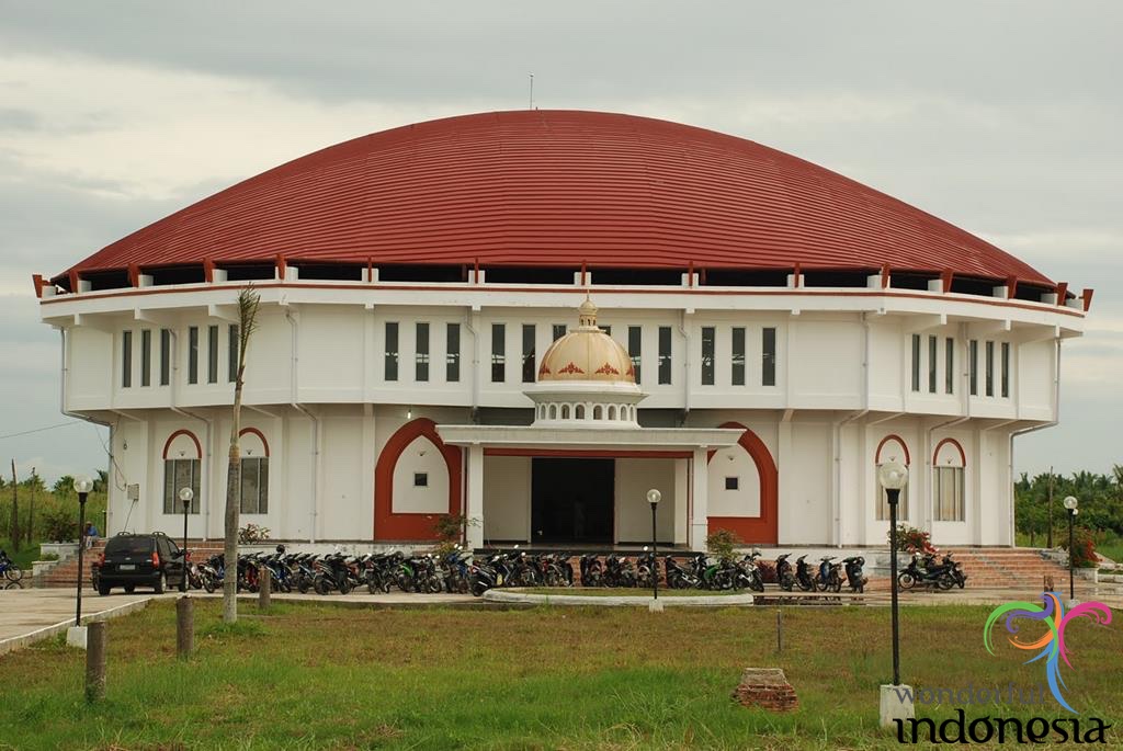 Riau Tourism - Photo Gallery - taman budaya cultural park bagansiapiapi ...