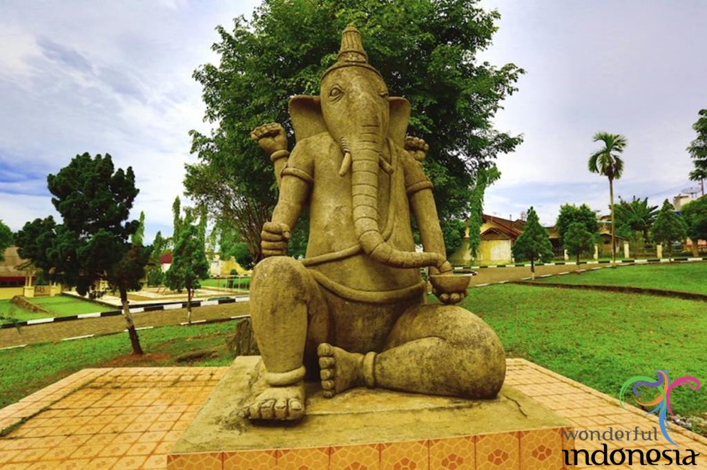South Sumatra Tourism - Photo Gallery - state museum of balaputra dewa ...