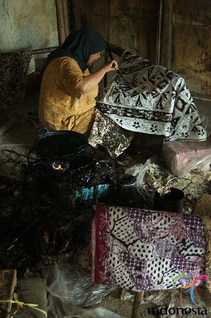 West Java Tourism - Photo Gallery - batik tasikmalaya west java 2