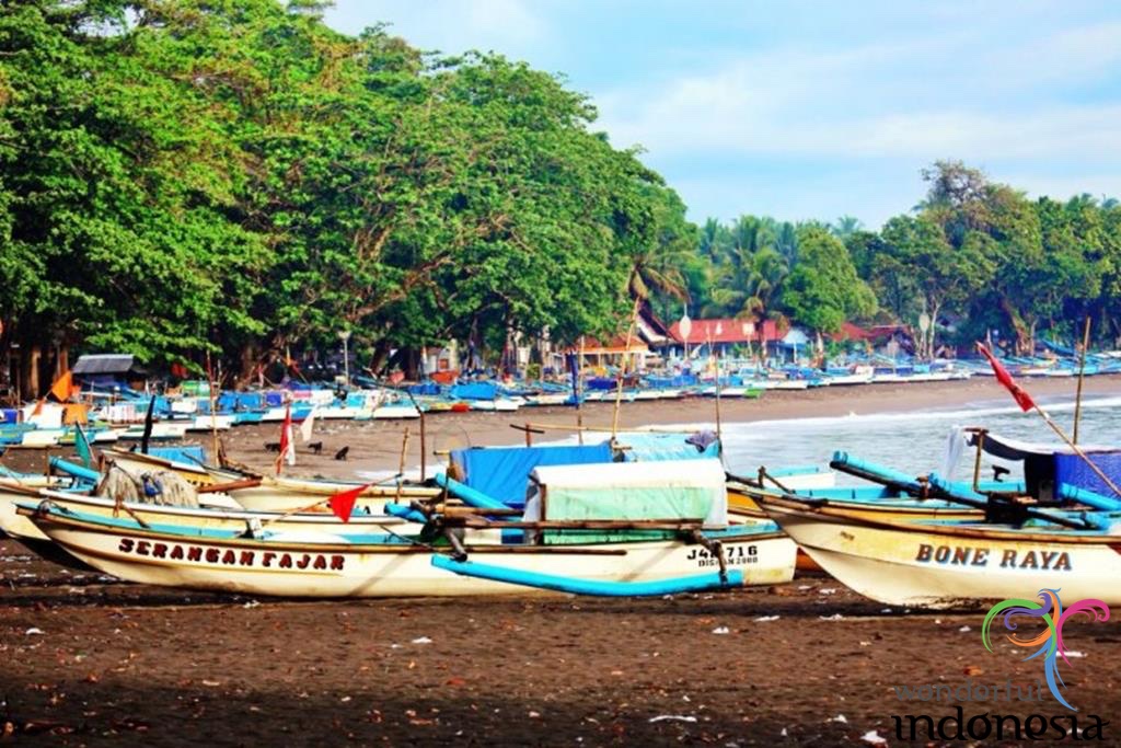 West Java Tourism - Photo Gallery - batu karas beach ciamis west java 6