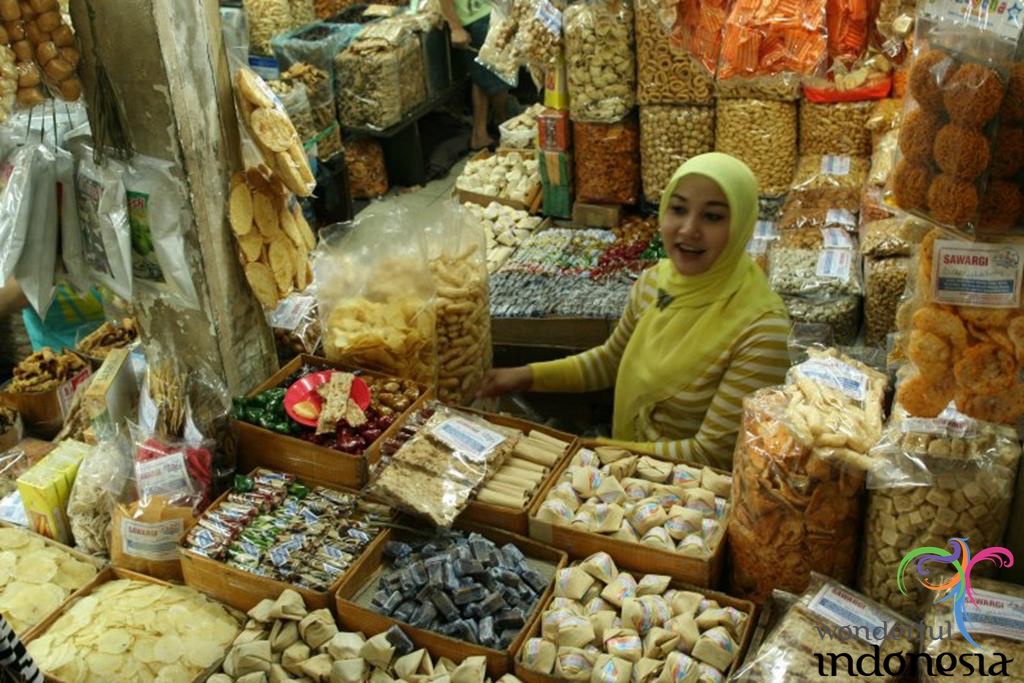 West Java Tourism - Photo Gallery - pasar baru bandung west java 2