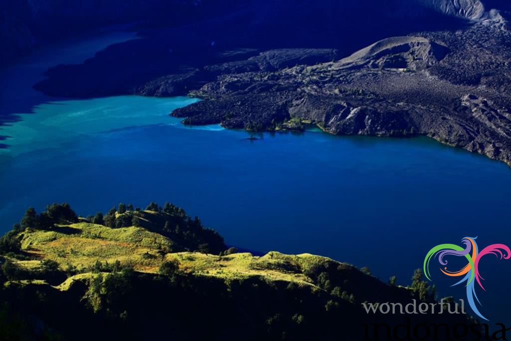West Nusa Tenggara Tourism - Photo Gallery - lake segara anak mount ...