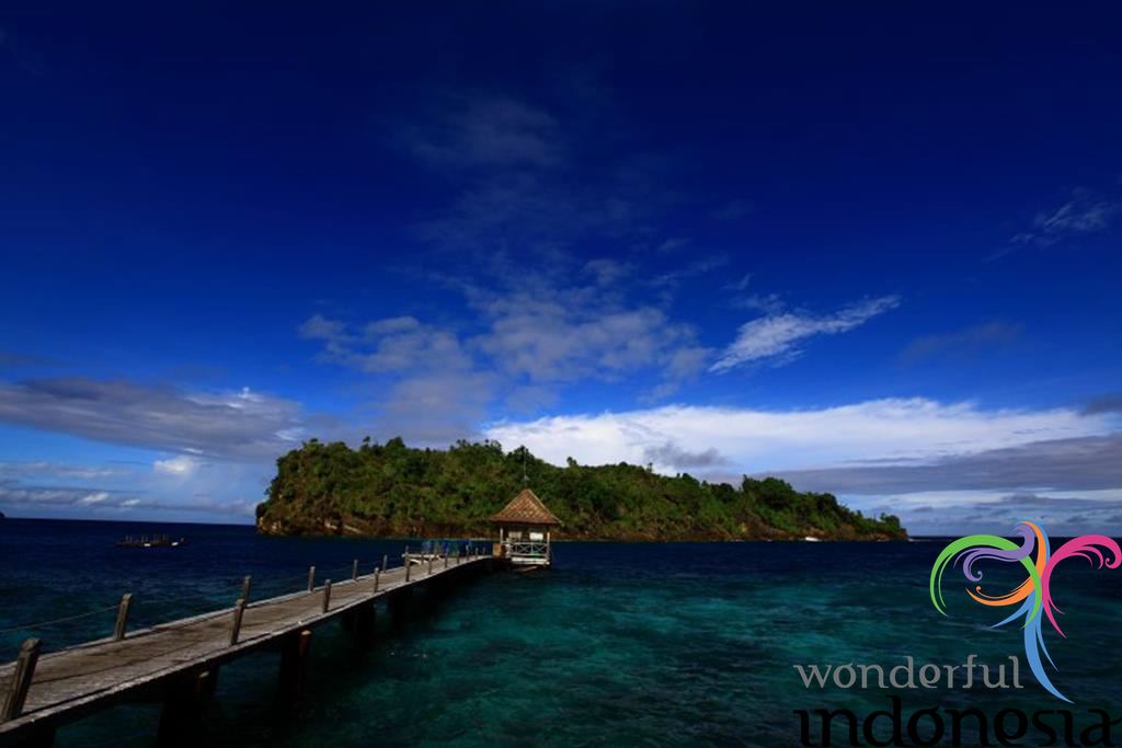 West Papua - West Irian Jaya Tourism - Photo Gallery - misool island raja ampat papua barat 21