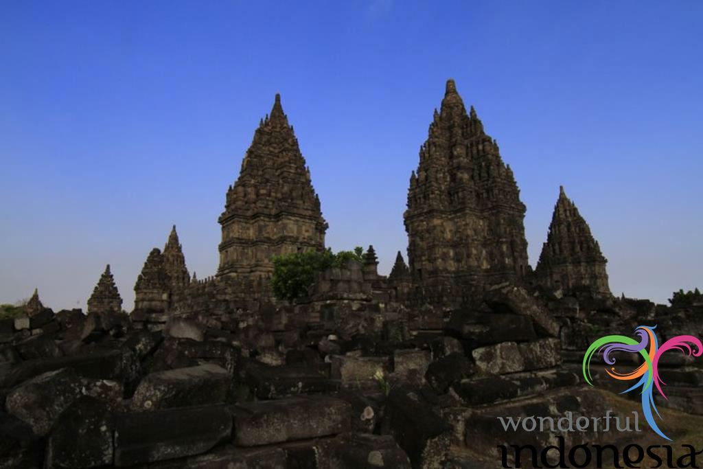 Yogyakarta Tourism - Photo Gallery - prambanan temple sleman yogyakarta ...