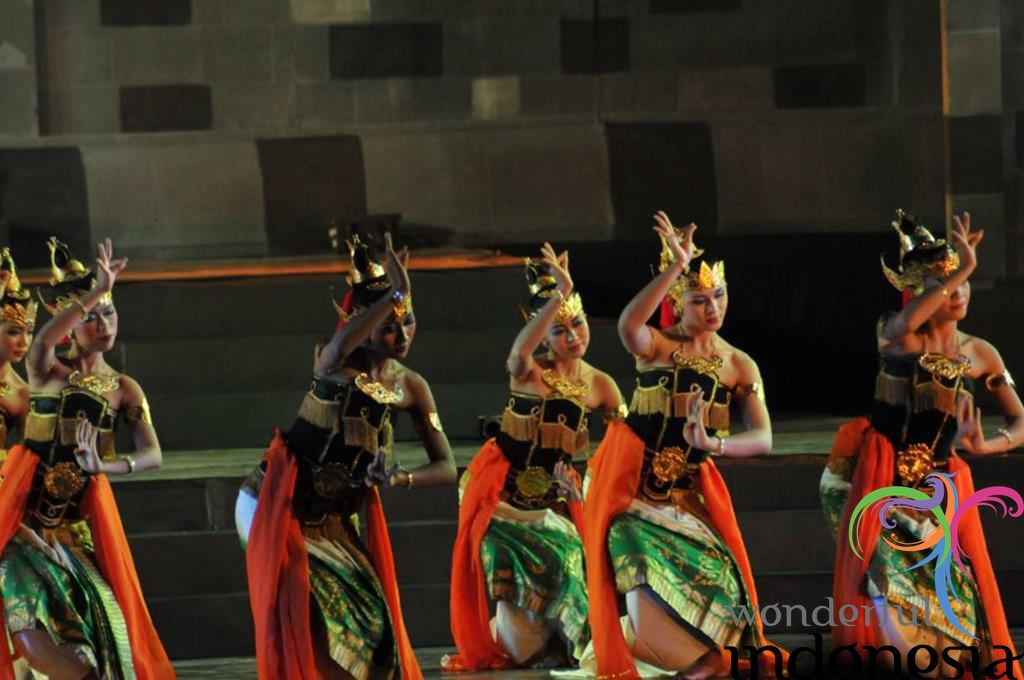Yogyakarta Tourism - Photo Gallery - sendratari ramayana yogyakarta ...